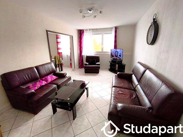 Appartement à louer - La Métare Le Portail Rouge, Saint-Étienne - 1 pièce - 3 chambres