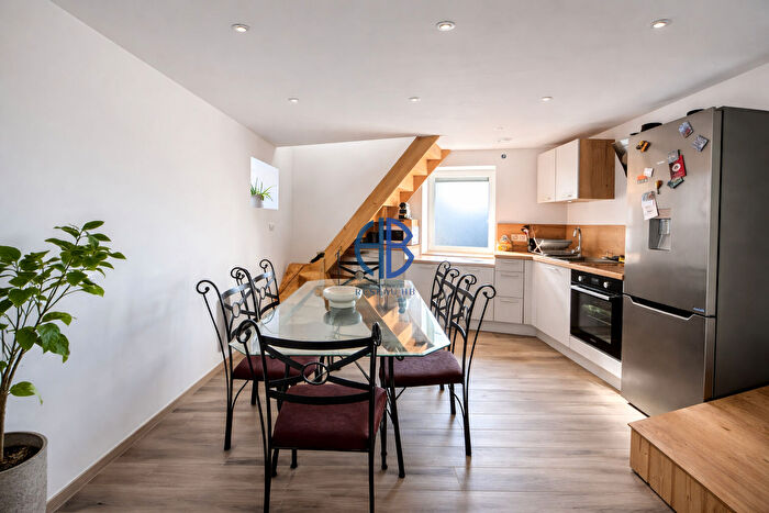 Maison à vendre - Marcilloles - 4 pièces - 3 chambres