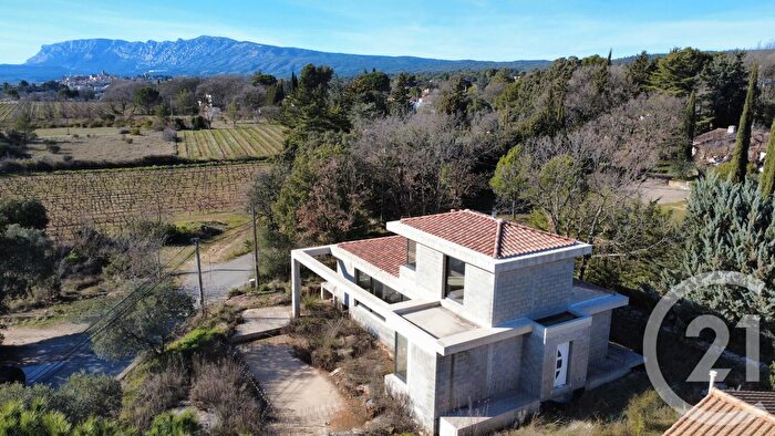 Maison à vendre - Pourrières - 5 pièces - 4 chambres