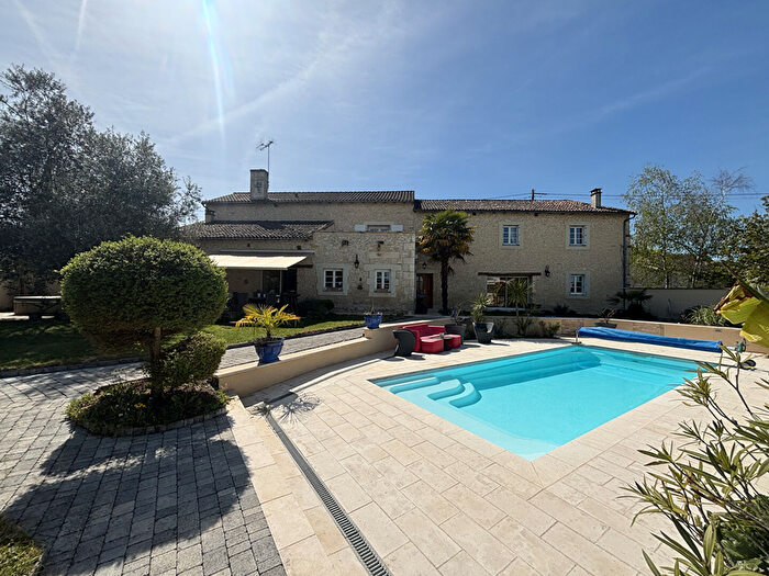 Maison 6 pièces à vendre à Avanton