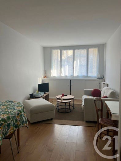 Appartement 3 pièces à louer à Paris 15ème arrondissement