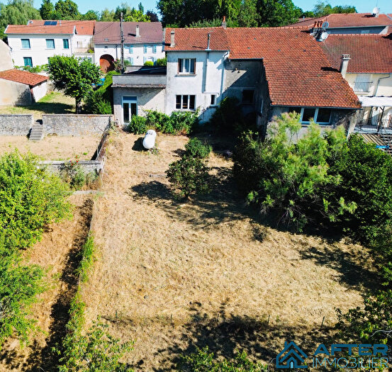 Xirocourt : Maison 8 pièces à vendre