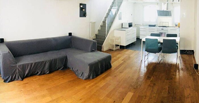 Maison à louer - Le Centre Ville, Villiers-sur-Marne - 3 pièces - 2 chambres