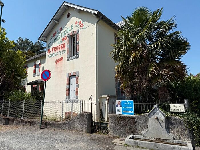 Maison à vendre - Lourdes, Soum de Lanne, Cité Rotschild - 10 pièces - 7 chambres