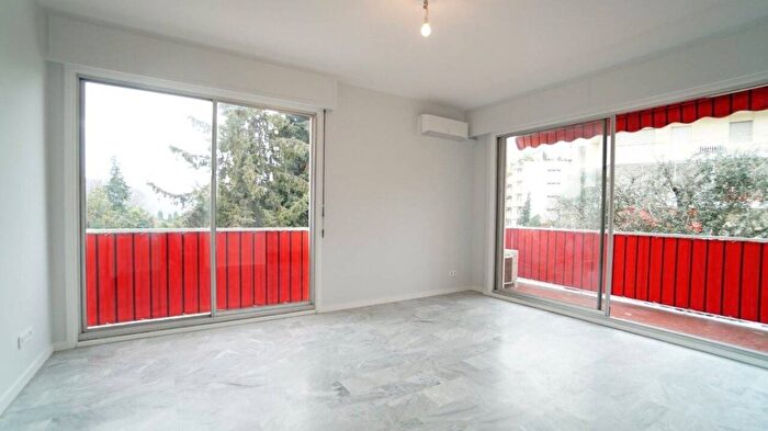 Appartement à louer - Rimiez, Nice - 3 pièces - 2 chambres