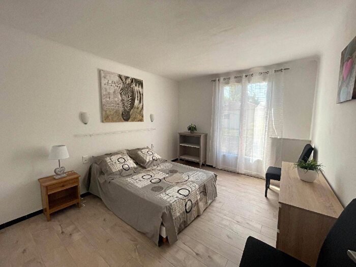 Appartement à louer - Pertuis - 3 pièces - 1 chambre