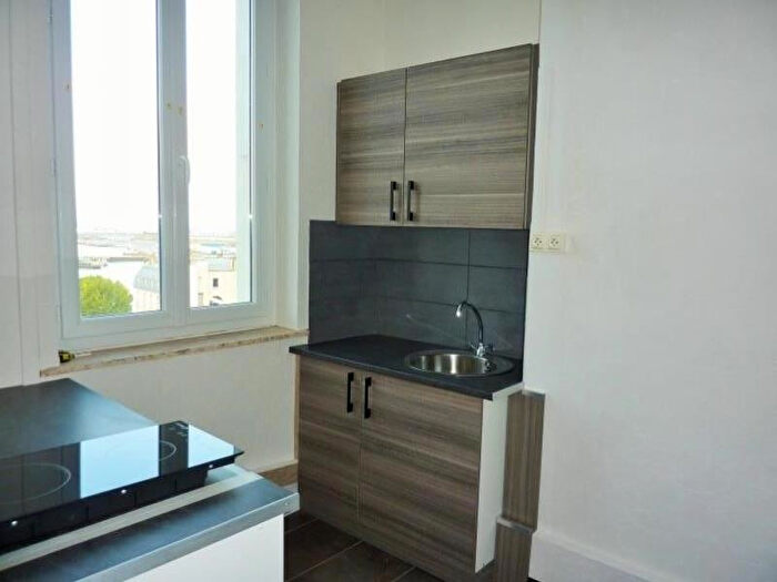 Boulogne-sur-Mer, Gambetta, Ste-Beuve : Appartement 1 pièce à louer
