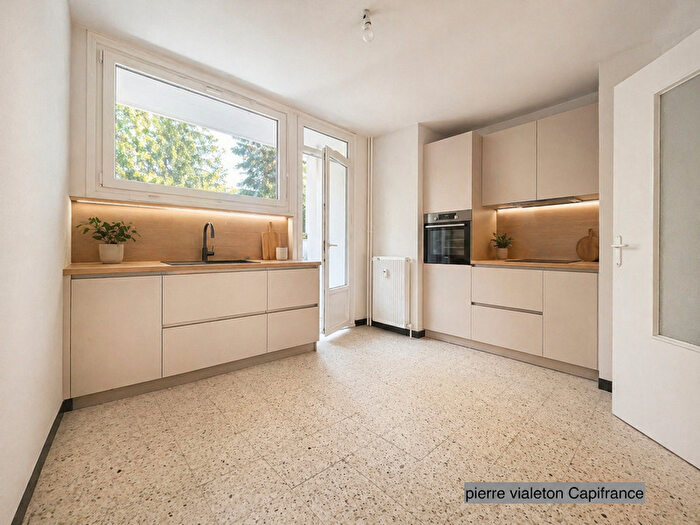 Appartement à vendre - La Grand-Croix - 4 pièces - 2 chambres