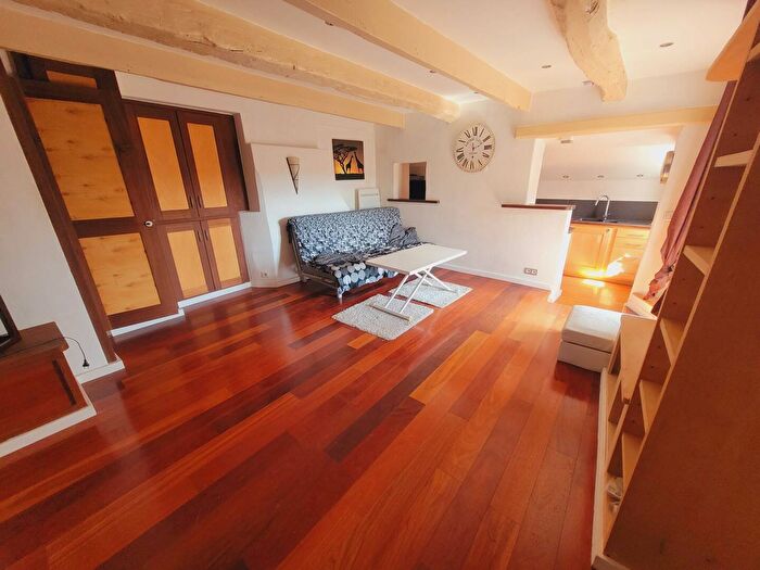 Appartement à louer - Aups - 1 pièce