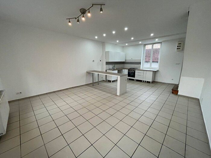 Appartement à louer - Saint-Étienne - 4 pièces - 3 chambres