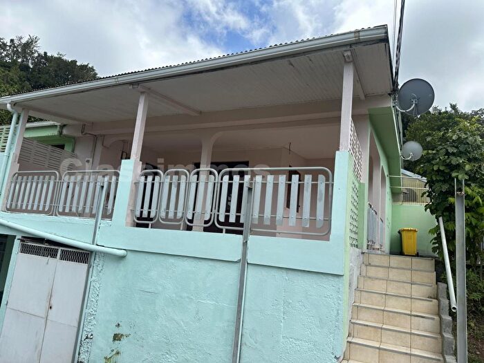 Appartement à louer - Le François - 4 pièces - 3 chambres