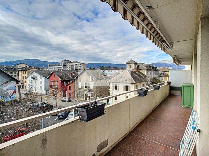 Centre Ville, Chambéry : Appartement 2 pièces à louer