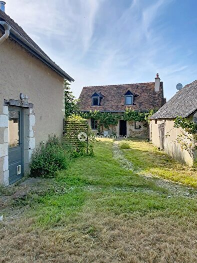 Marcilly-sur-Maulne : Maison 4 pièces à vendre