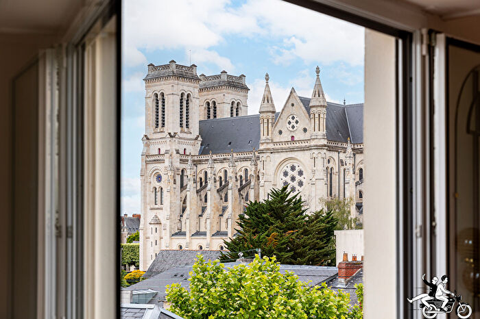 Appartement 5 pièces à vendre - Nantes, Saint-Clément, Jardin des plantes, Caserne Lamoricière