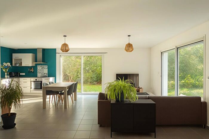 Maison à vendre - Salleb uf, Salleboeuf - 5 pièces