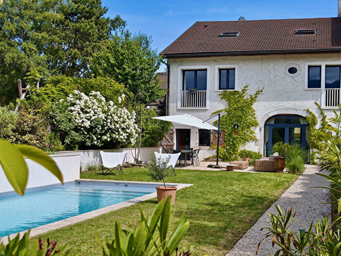 Maison à vendre - Ornex - 8 pièces - 4 chambres