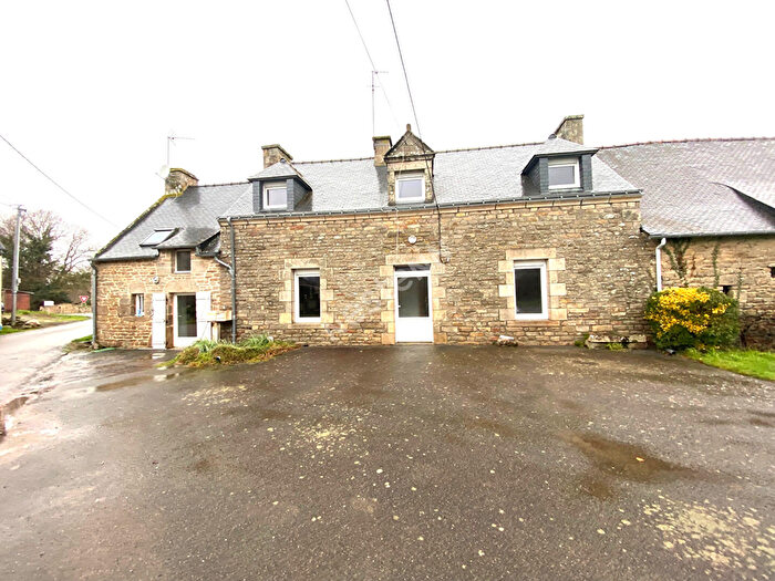 Maison à vendre - Saint-Servant - 6 pièces - 4 chambres