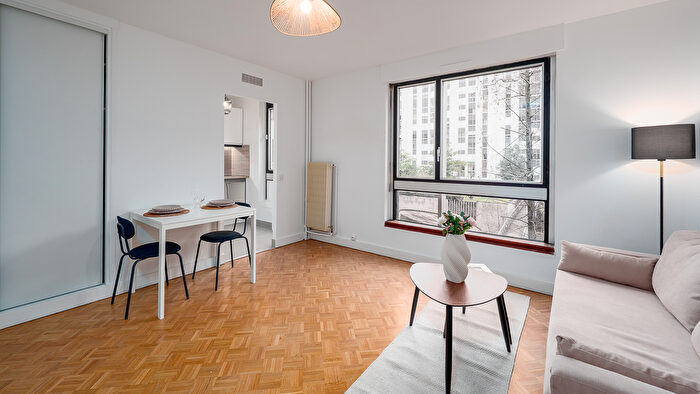 Appartement 1 pièce à Paris 15ème, Cambronne, Garibaldi, à louer