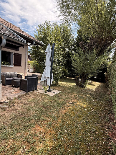 Maison 5 pièces à louer à Saint-Pierre-en-Faucigny