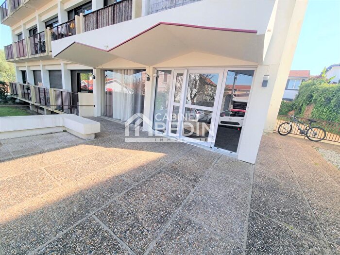 Appartement à vendre - Dax, Centre-ville, Saint-Vincent - 1 pièce