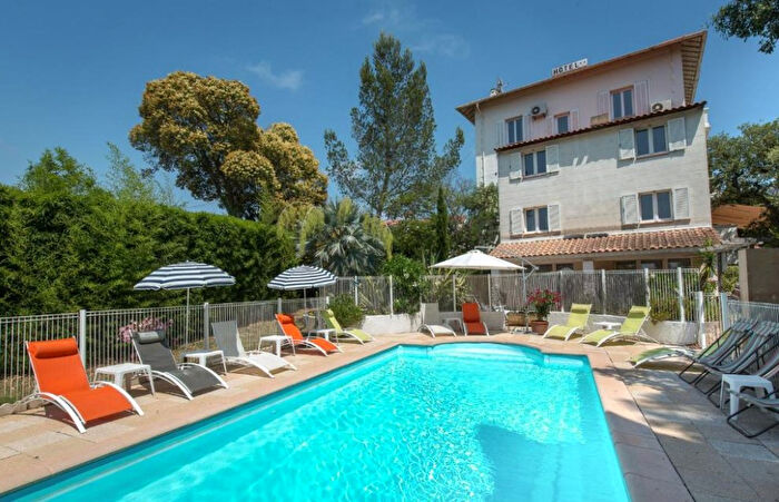 Saint-Raphaël, Plateau Notre-Dame : Maison 14 pièces à vendre