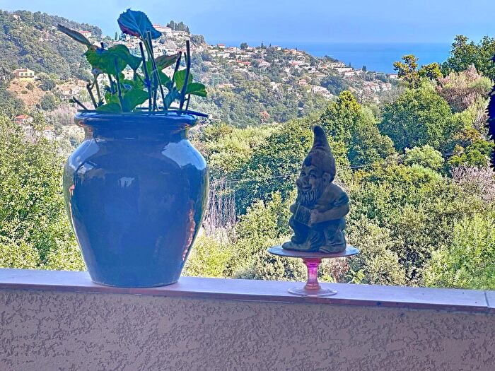 Maison à vendre - Sainte-Agnès - 5 pièces - 4 chambres