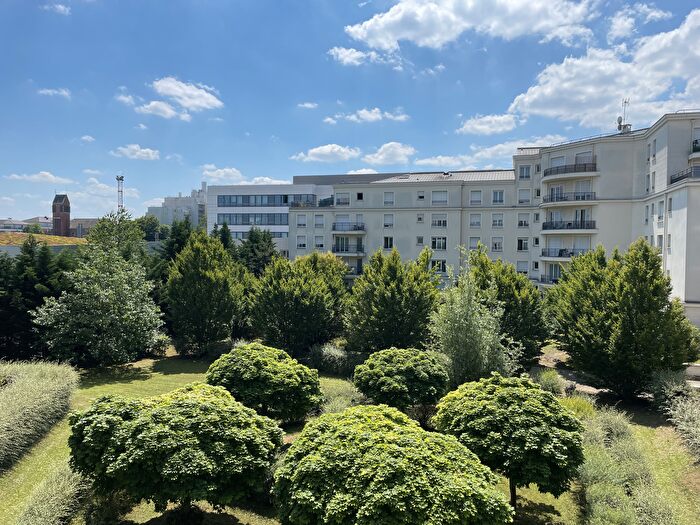 Appartement à louer - Le Bourget, Gare, Zone dactivités du Commandant Rolland - 3 pièces - 2 chambres