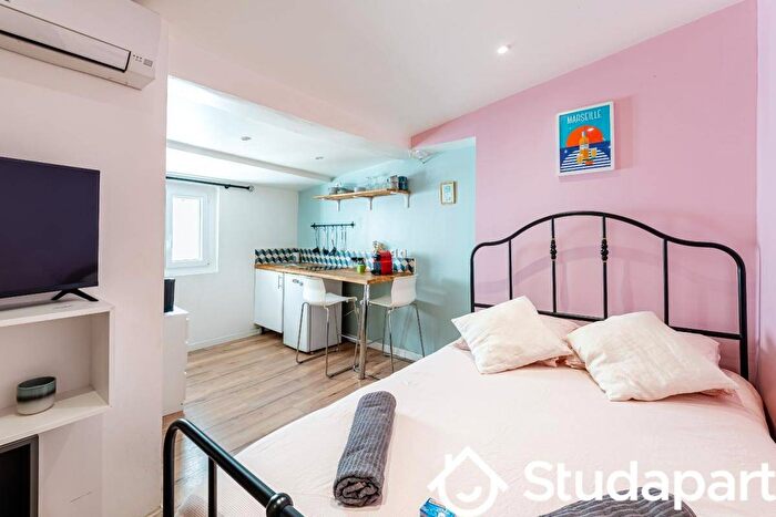 Appartement à louer - Hôtel de Ville, Marseille ème - 1 pièce