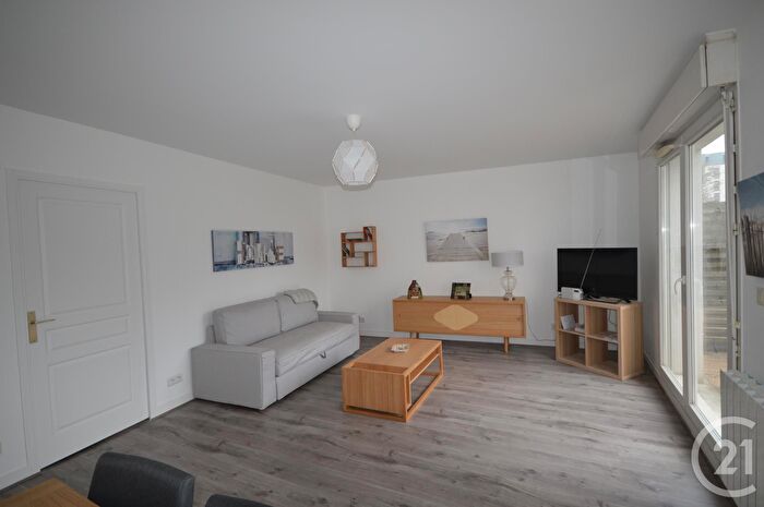 Appartement 2 pièces à Orléans, Saint-Vincent, Pasteur, à louer
