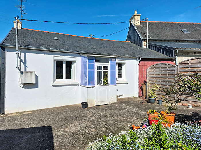 Maison à vendre - Callac - 4 pièces - 2 chambres