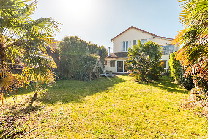 Maison 6 pièces à vendre - Champs-sur-Marne, Bords de Marne