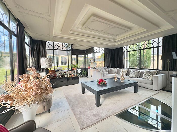 Maison à vendre - Magny-le-Hongre - 8 pièces - 7 chambres