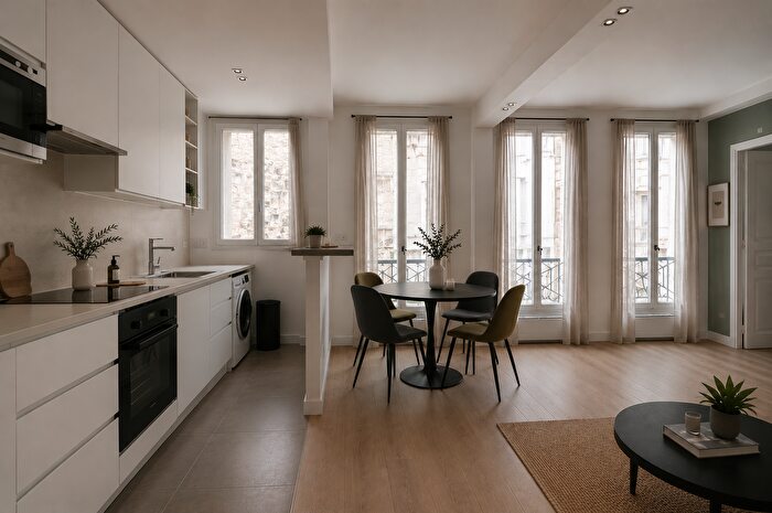 Appartement 2 pièces à Paris 17ème, Ternes, Maillot, à vendre