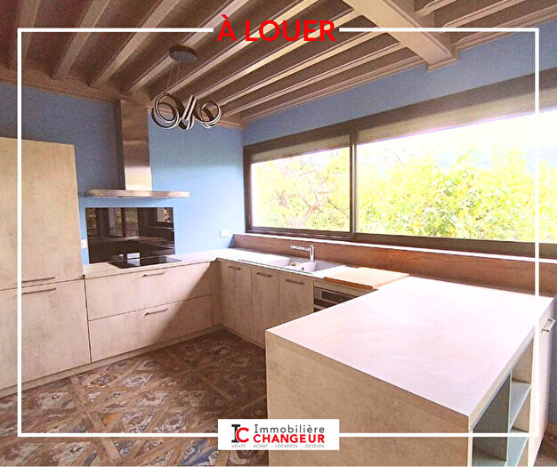 Appartement à louer - Coublevie - 6 pièces - 5 chambres