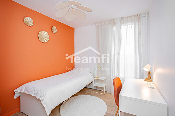 Appartement à louer - Orléans, La Source Université, Parc Floral - 1 pièce - 1 chambre