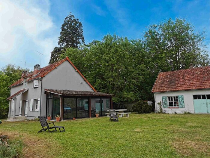 Maison à vendre - Tournon-Saint-Pierre - 7 pièces - 3 chambres