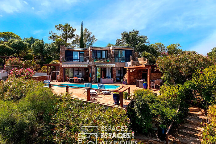 Maison 6 pièces à Bormes-les-Mimosas, La Favière, Le Gau, Cap-Bénet, Cabasson, Plages, à vendre