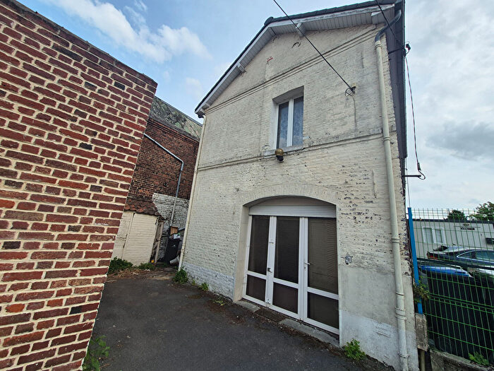 Maison 8 pièces à vendre à Raismes, Centre-ville, Gare