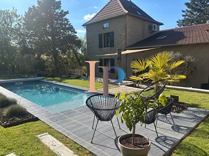 Maison à vendre - Charlieu - 6 pièces - 3 chambres