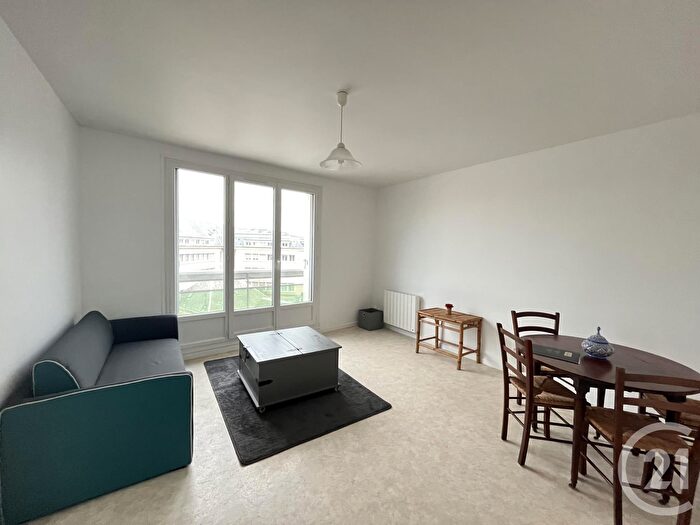 Appartement 2 pièces à louer à Chartres, Hôtel Dieu, Grand Faubourg
