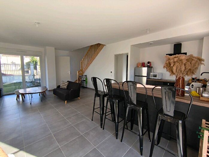 Maison à louer - Parmain - 5 pièces - 4 chambres