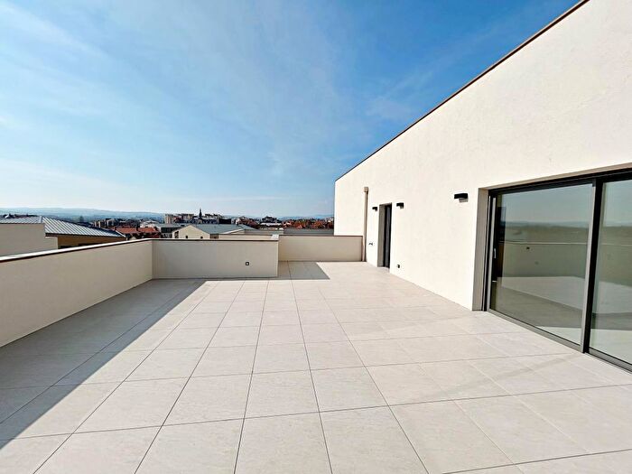 Appartement à vendre - Roanne, Centre-ville, Varenne - 4 pièces - 3 chambres