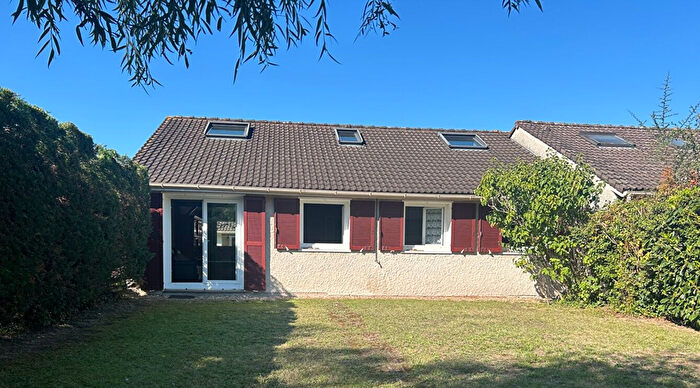 Maison à vendre - Yerres, Grosbois, Sablière, Mare-Armée - 8 pièces - 6 chambres