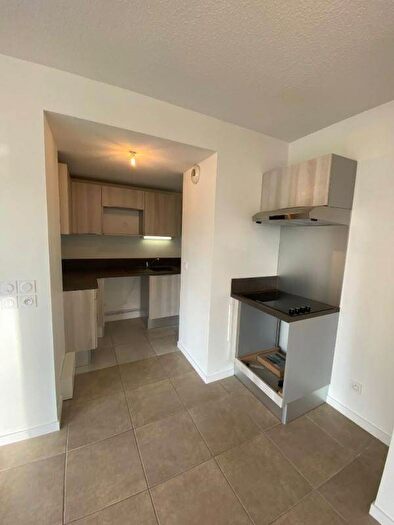 Centre Ville, Saint-Médard-en-Jalles : Appartement 3 pièces à louer