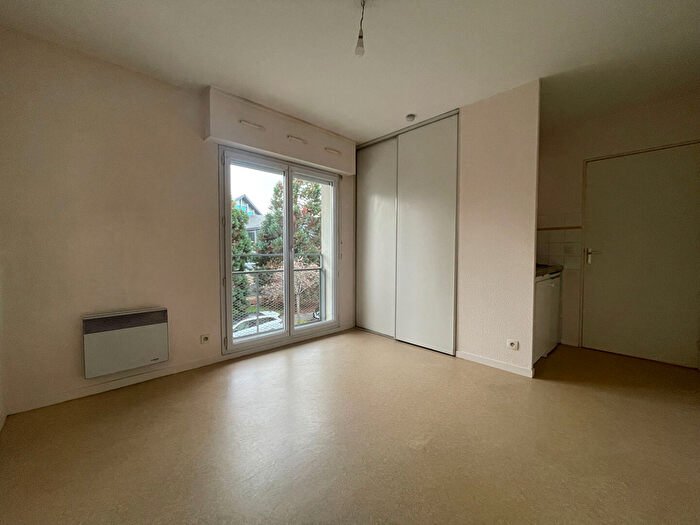 Appartement à louer - Quartiers Nord-Est, Les Longs Champs - 1 pièce