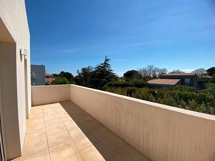 Appartement à louer - Béziers, Perch des Moulins, Font Neuve, Terries - 3 pièces - 2 chambres