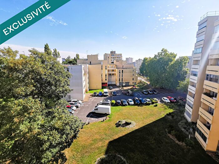 Appartement à vendre - Compiègne, Royallieu, Pompidou - 5 pièces - 3 chambres