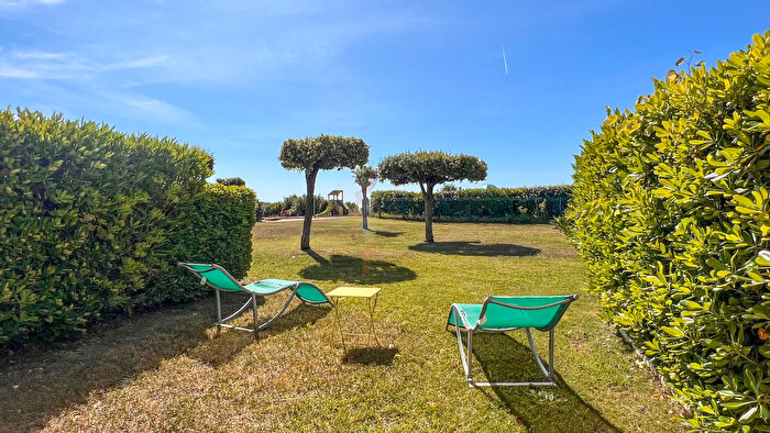 Appartement à vendre - Roquebrune-sur-Argens - 3 pièces - 2 chambres