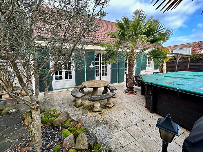 Maison à vendre - Villennes-sur-Seine - 6 pièces - 4 chambres