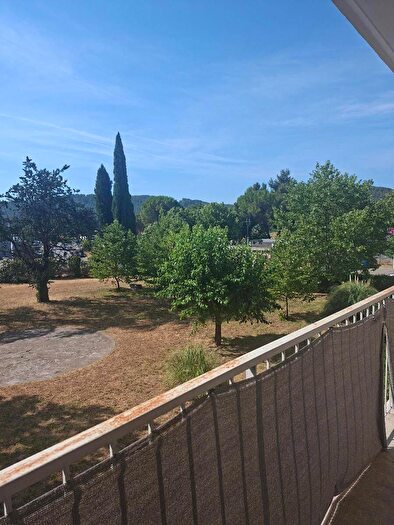 Appartement 3 pièces à Cerisaie-Pont d'Aups-Sainte Cile-Beaussaret, Draguignan, à louer